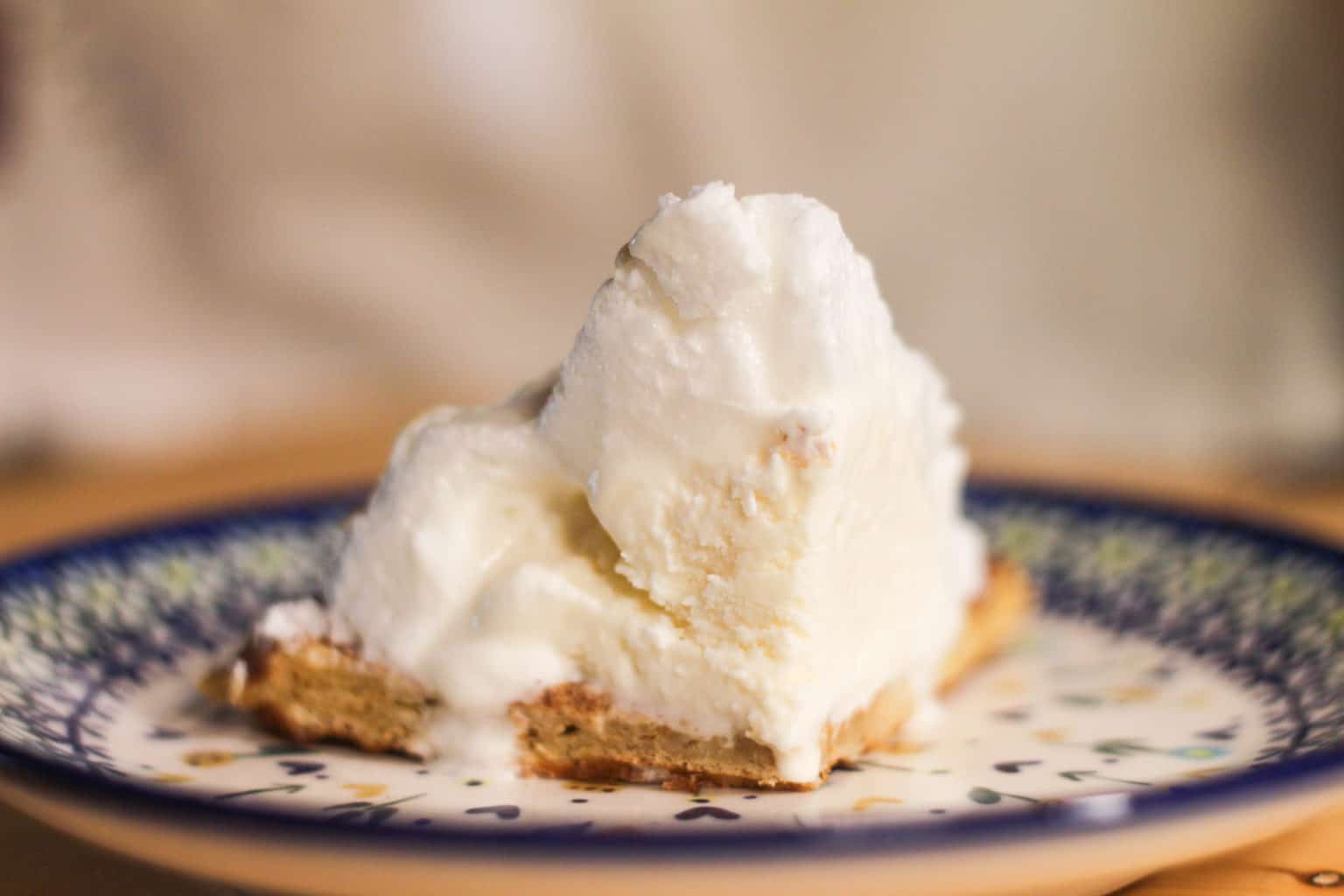 Mini Baked Alaska - Rosehips & Honey