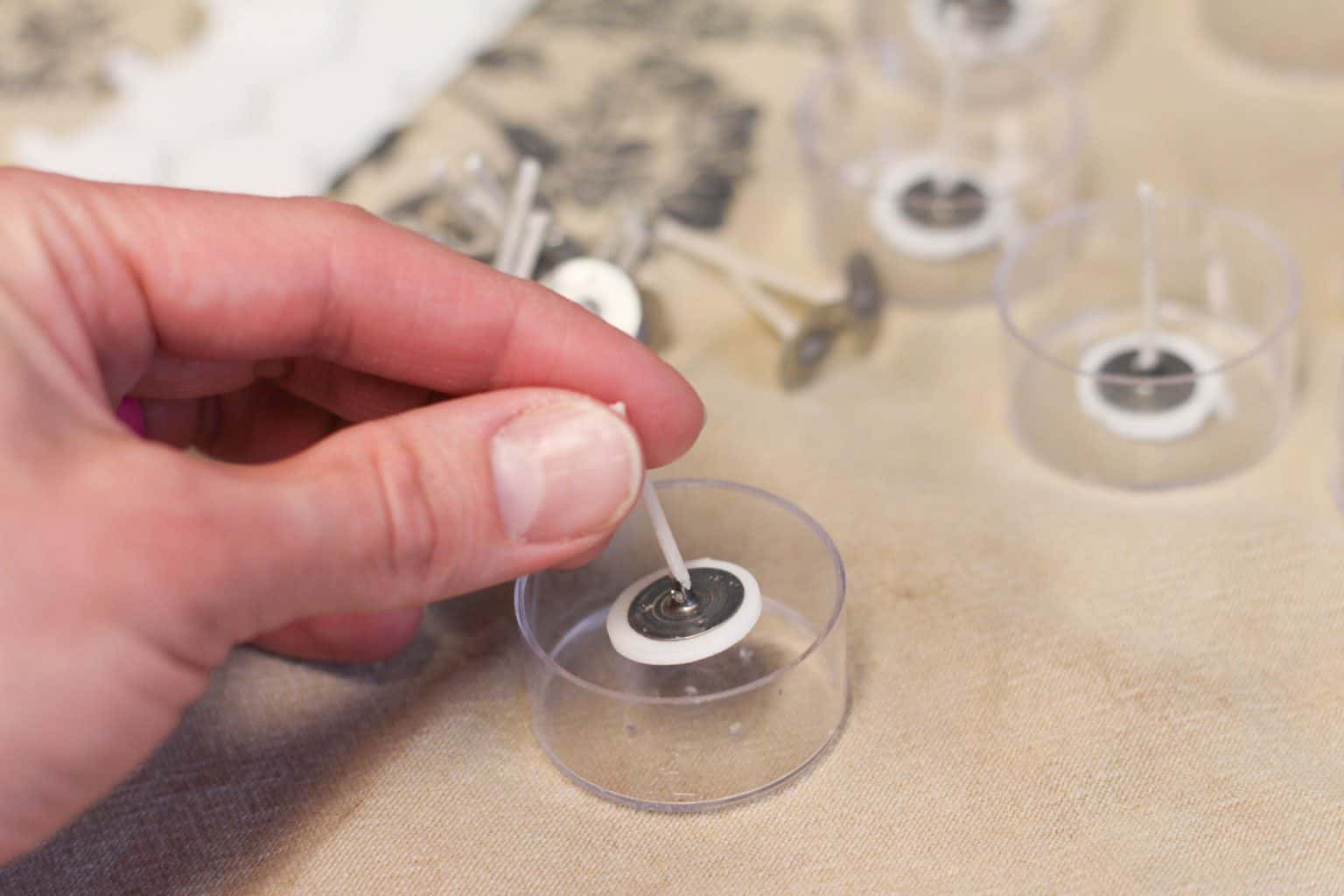 DIY Tea Light Candles - Rosehips & Honey